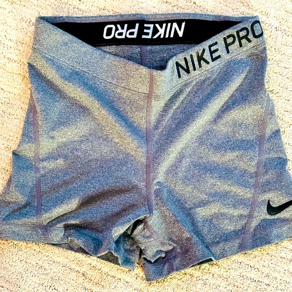 Nike | Bottoms | Nike Pro Size Small | Poshmark